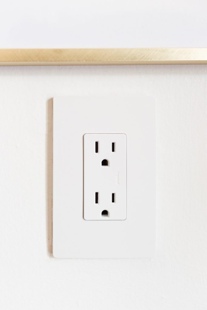 Upgrading Light Switches and Outlets - 3 Minute Home Update
