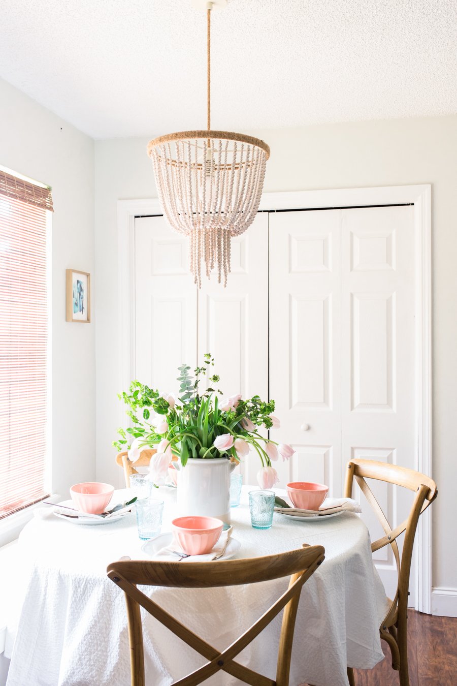 How to Create a Simple Spring Tablescape