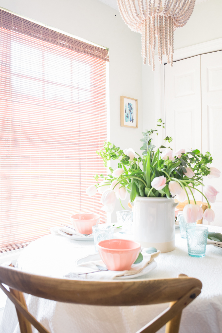 How to Create a Simple Spring Tablescape