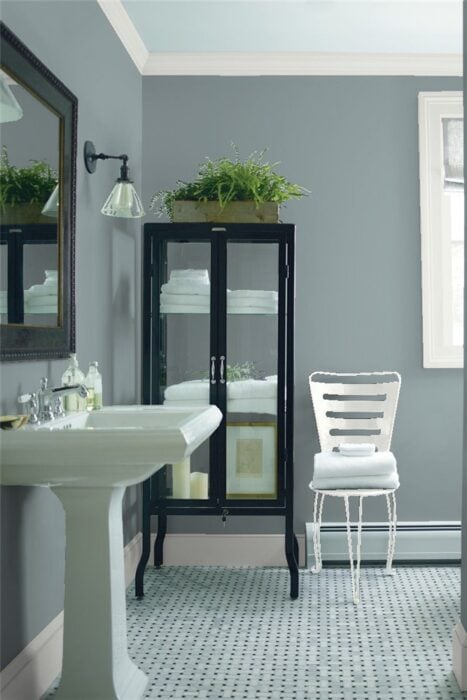 Benjamin Moore Cloudy Sky, A Blue-Gray Paint Color