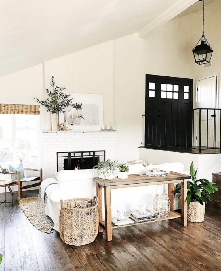 Sherwin Williams Natural Choice SW 7011