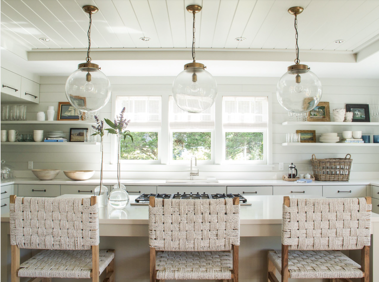 Coastal Kitchens - Ideas for Creating a Serene Beach House Kitchen