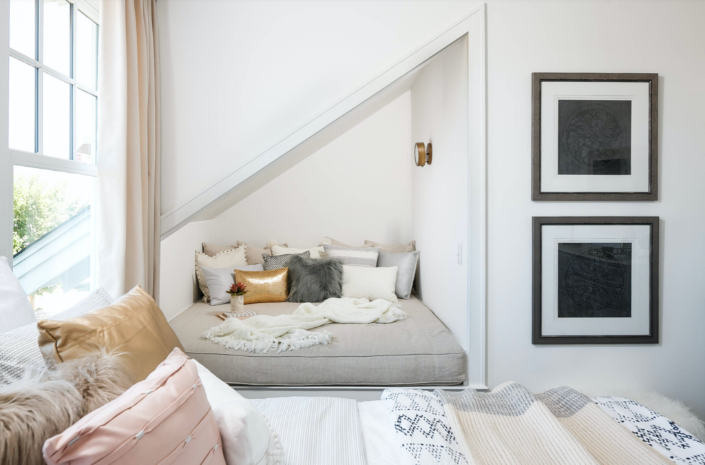 Bedroom Sitting Area Ideas and Inspiration