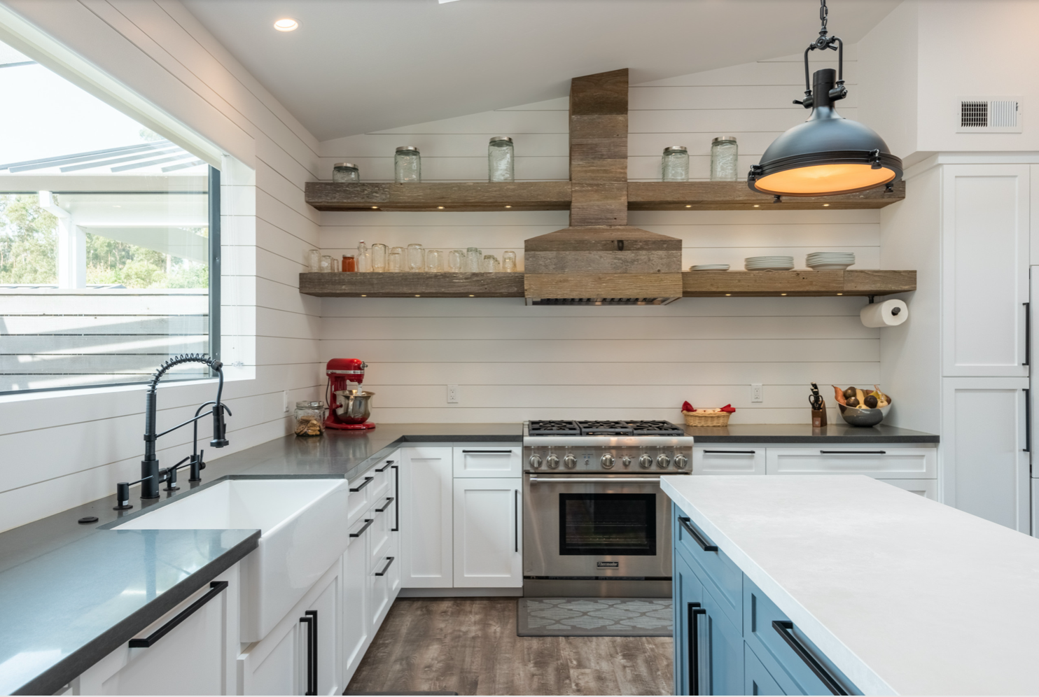 Long Floating Shelves: Design Guide
