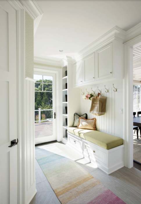 Entryway Bench With Storage: Practical Ideas for Organizing Your Foyer