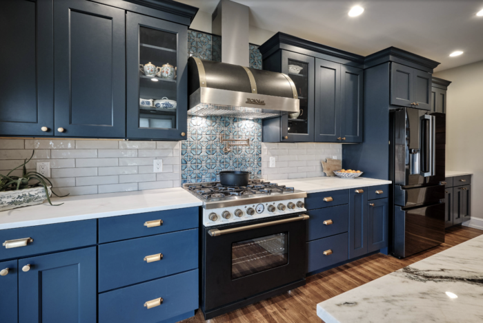 Blue Kitchen Cabinets - 15 Paint Colors Worth Trying