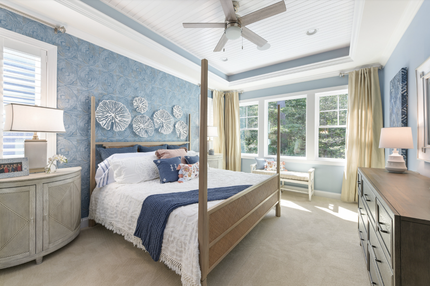 Transform Your Space with These Above the Bed Wall Decor Ideas