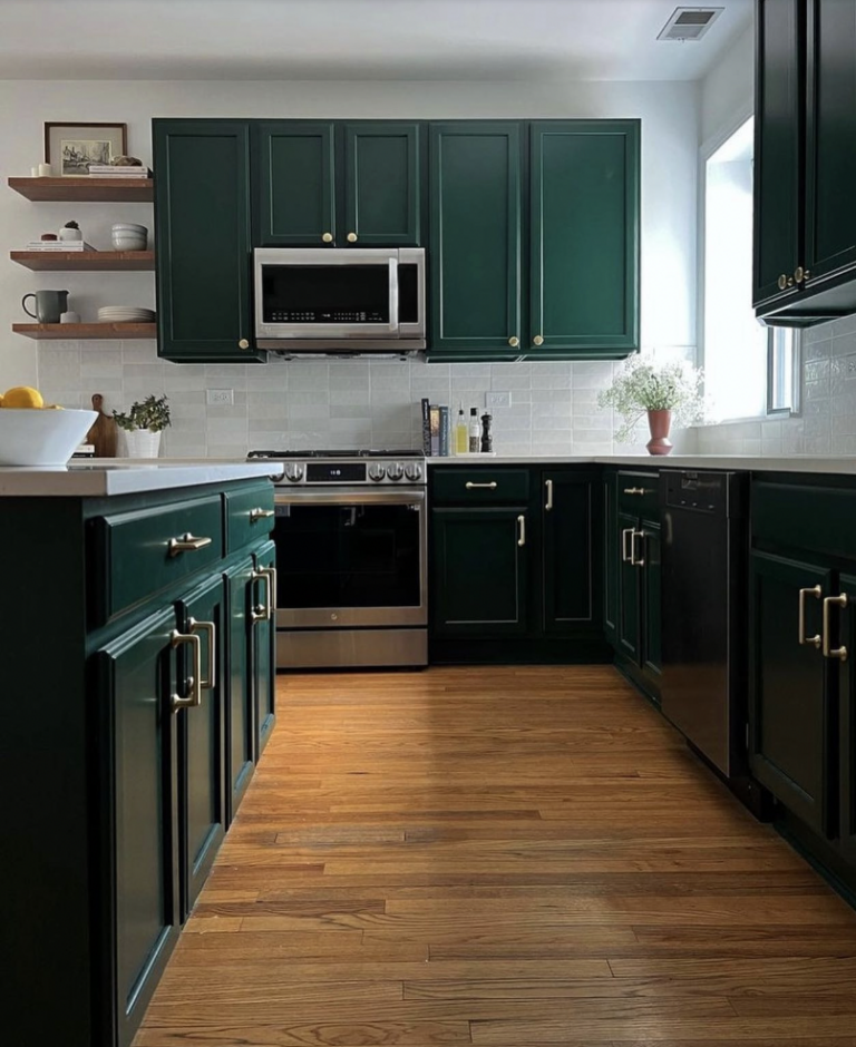 Finding the Perfect Green Paint Color - 15 Gorgeous Greens to Try